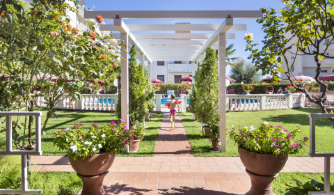 Hotel a Viserbella di Rimini - Hotel Apollo Viserbella di Rimini